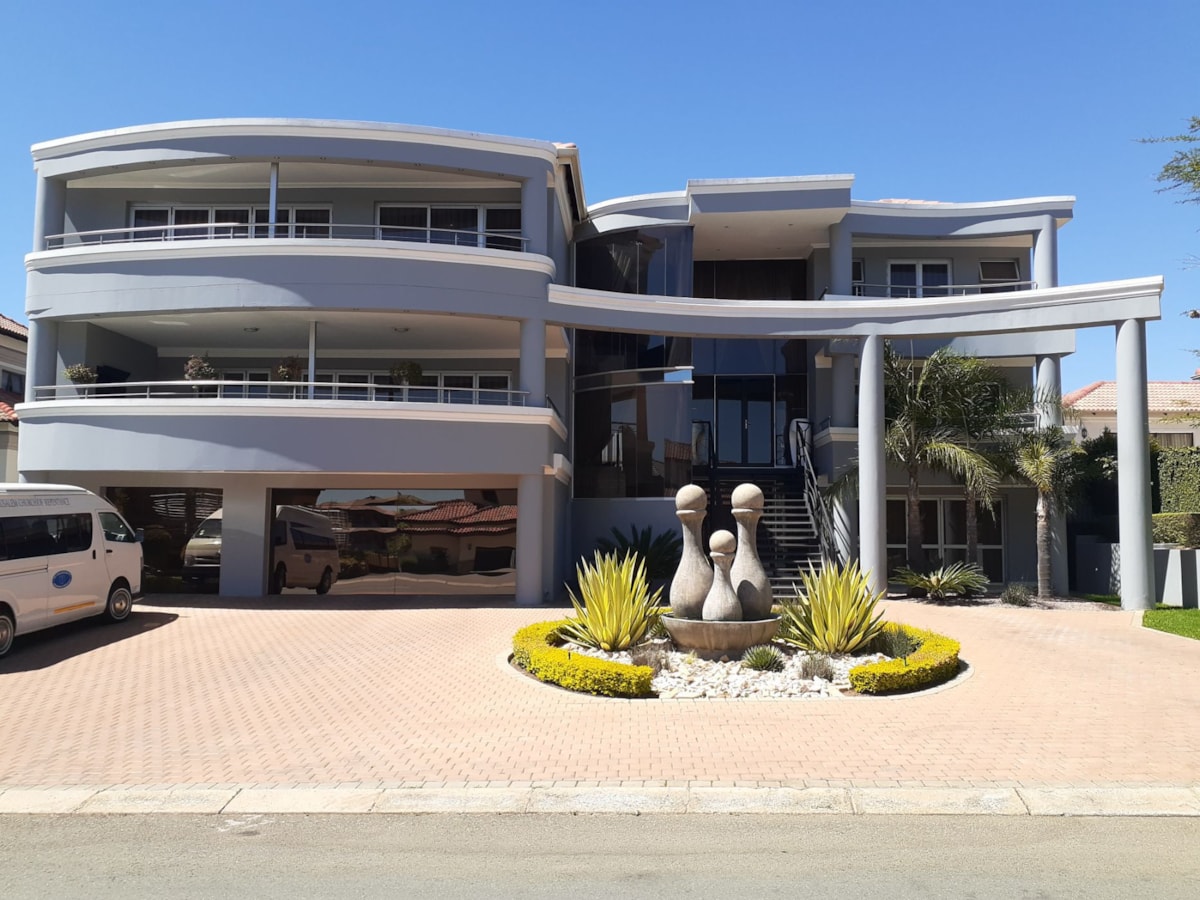 Golf Estate House for Sale | Blue Valley Golf Estate | CN1604654 | Pam ...