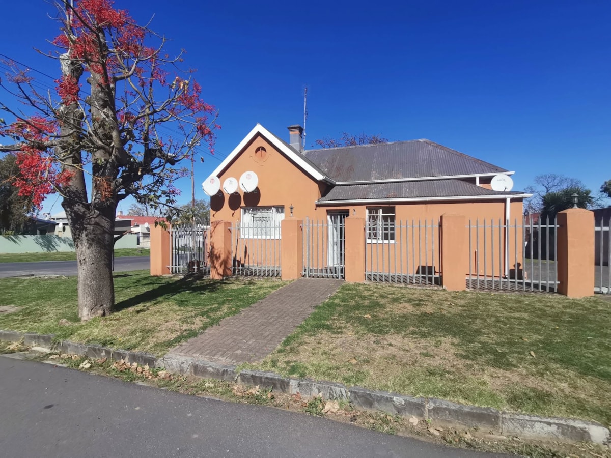 House for Sale | King Williams Town (Qonce) | 1MH1628633 | Pam Golding ...