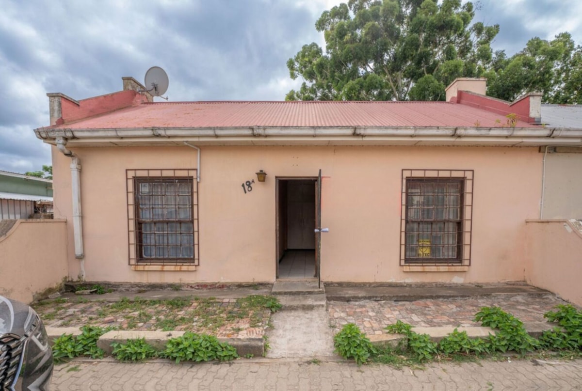 Single-storey House for Sale | Grahamstown Central (Makhanda Central ...