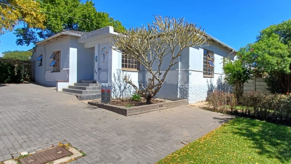 Commercial Building for Sale | Newton Park | 1PLZ1715210 | Pam Golding ...